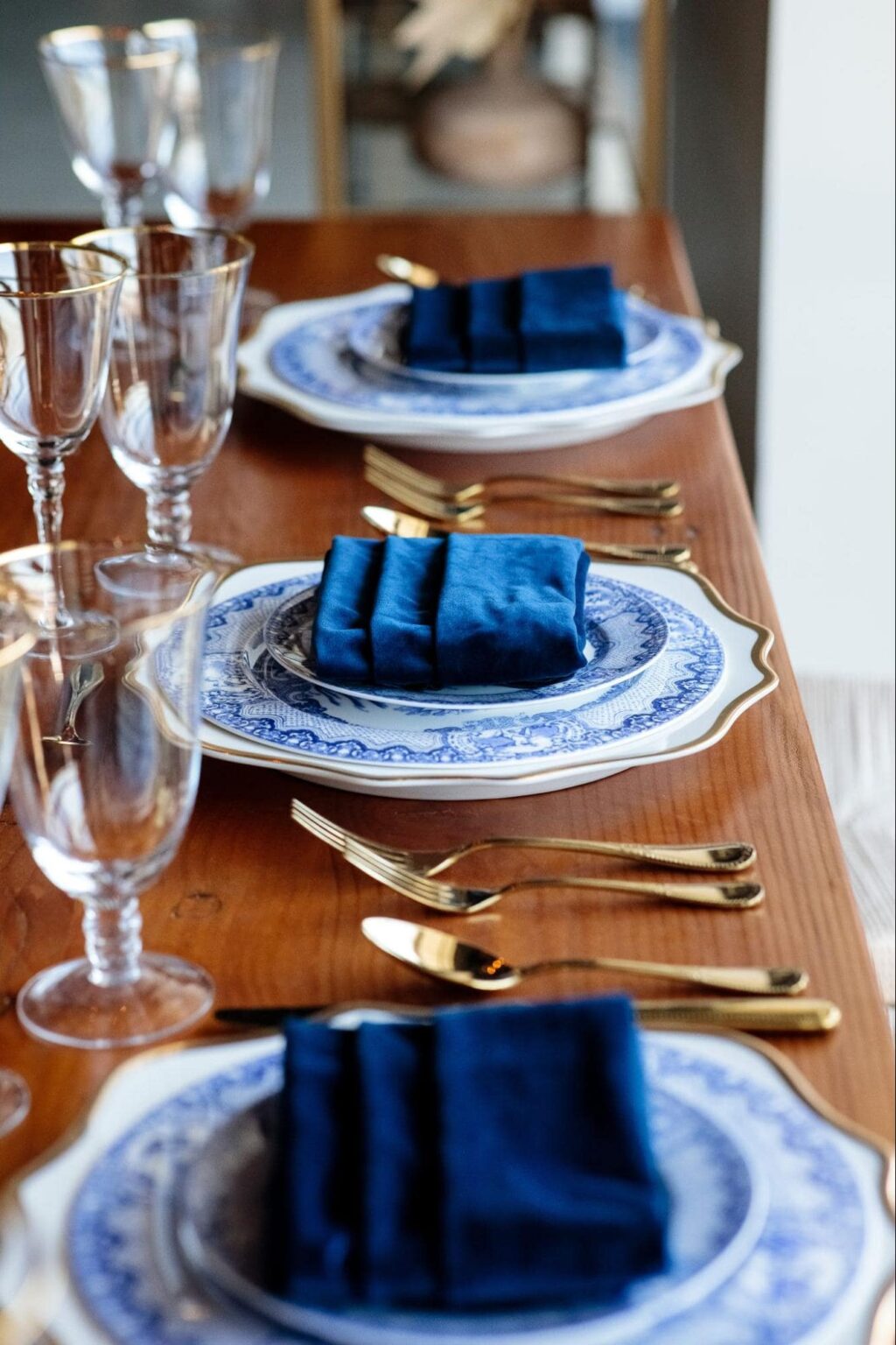 What Does Tableware Include?